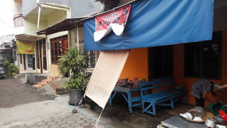 Es Campur Mak Rom Semarang, Legenda Es Cao Khas Semarang! | Sorotmedia.com